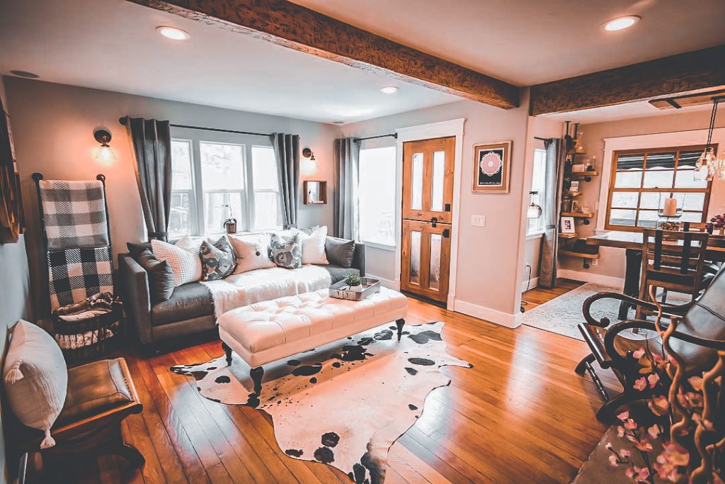 30 Living Rooms Adorned with Cowhide Rugs- 2020 - Page 13 of 30 ...